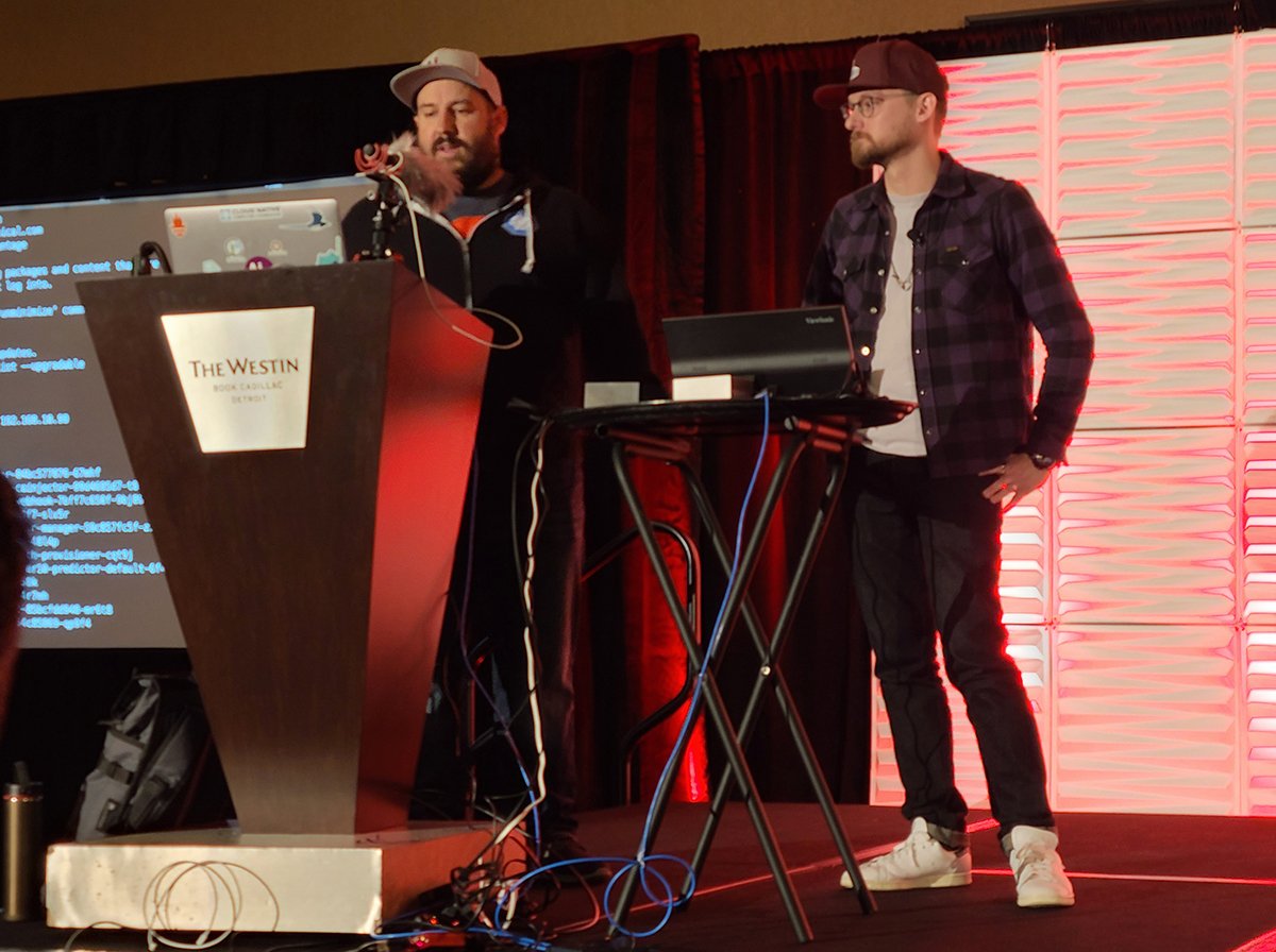 OpenShift roadmap preps for Kubernetes multi-cluster sprawl | TechTarget