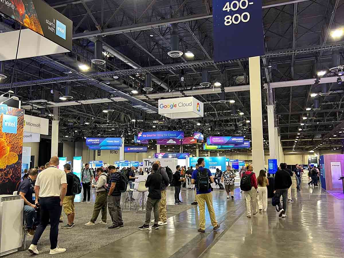 Hock Tan locks in VMware's private cloud future | TechTarget