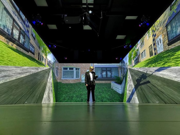 What is a Cave Automatic Virtual Environment (CAVE) – Definition from ...