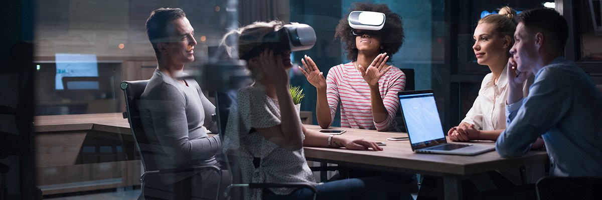Microsoft debuts AR/VR collaboration platform Mesh | TechTarget